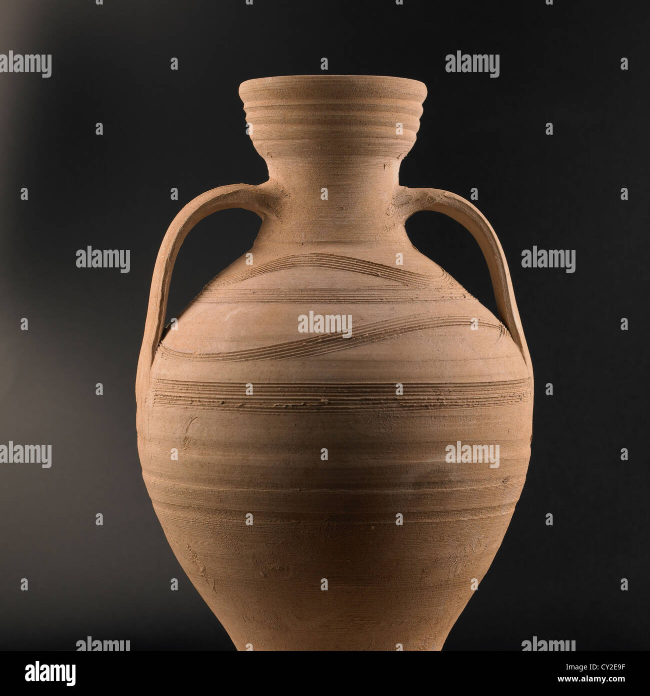 Greek pottery art handmade hi-res stock photography and images - Alamy