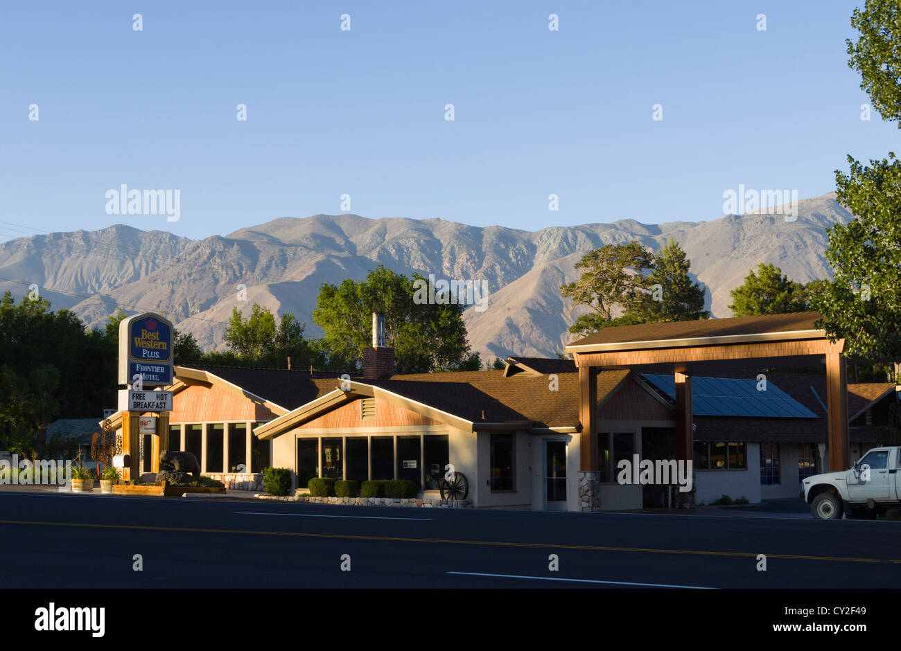 Lone Pine Best Western Motel Stock Photo - Alamy