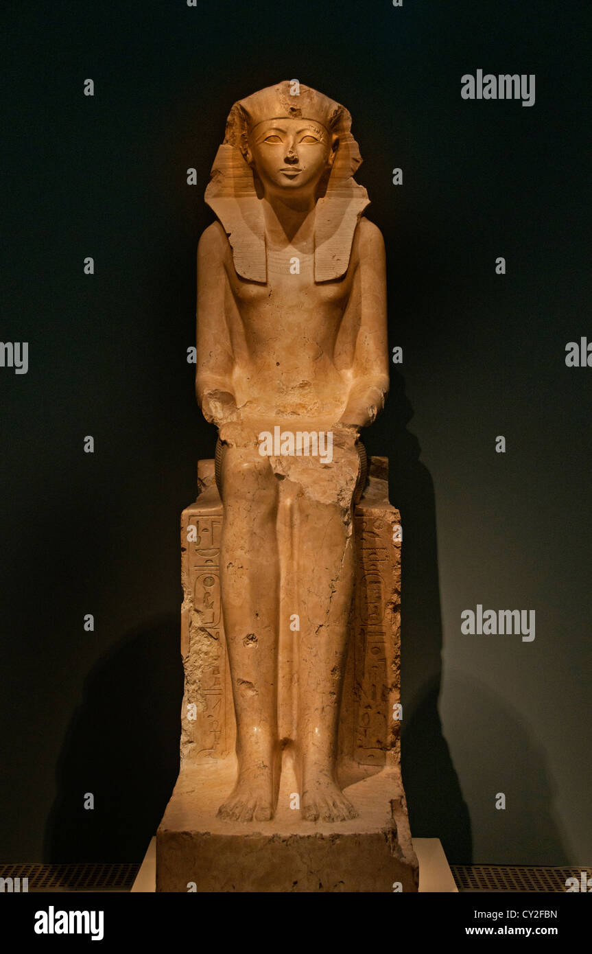 Statue of hatshepsut and deir el bahri hi-res stock photography and ...