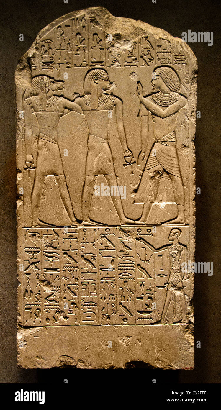 Senu adoring hi-res stock photography and images - Alamy