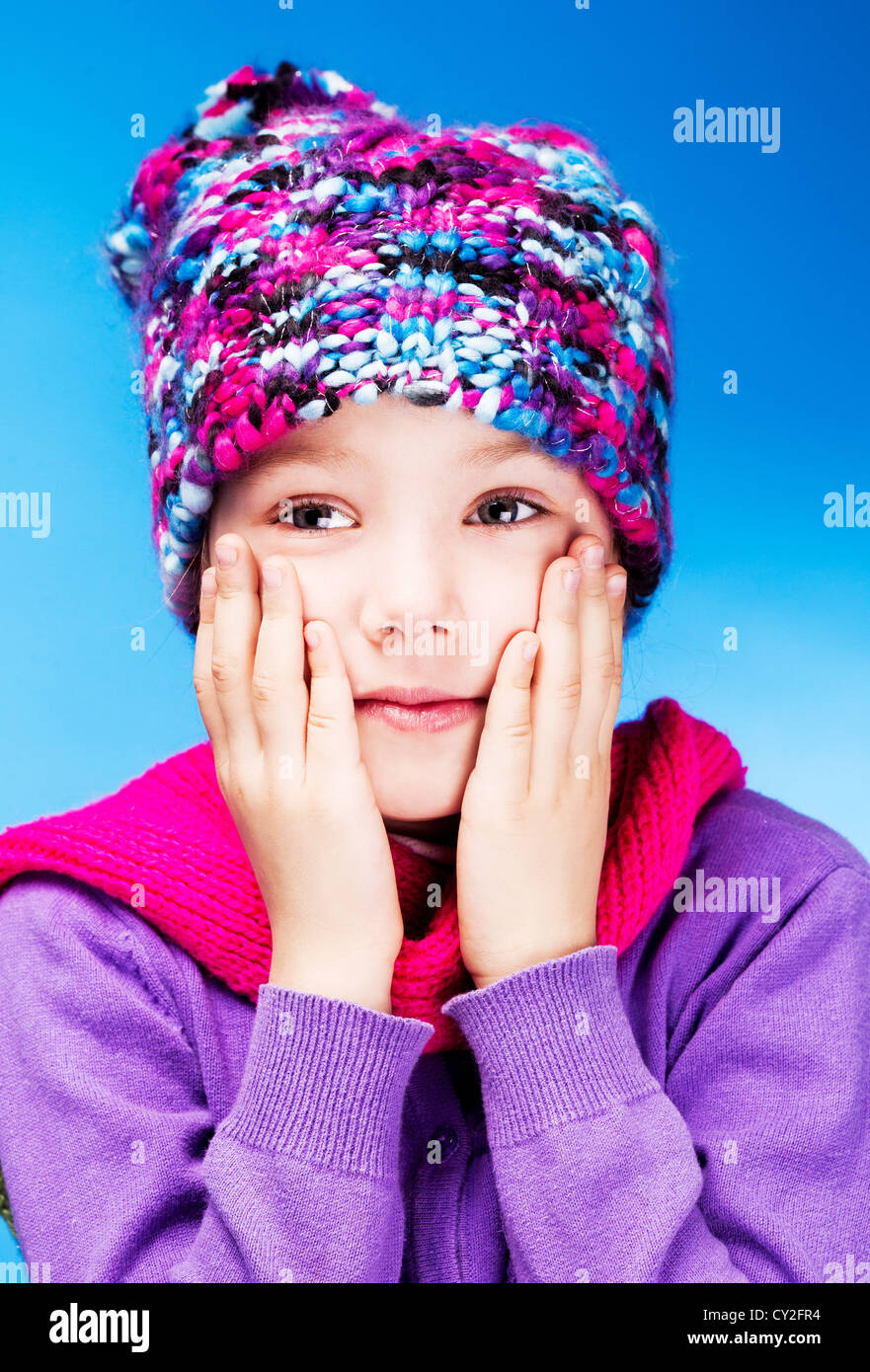 Child wearing pink winter hi-res stock photography and images - Alamy