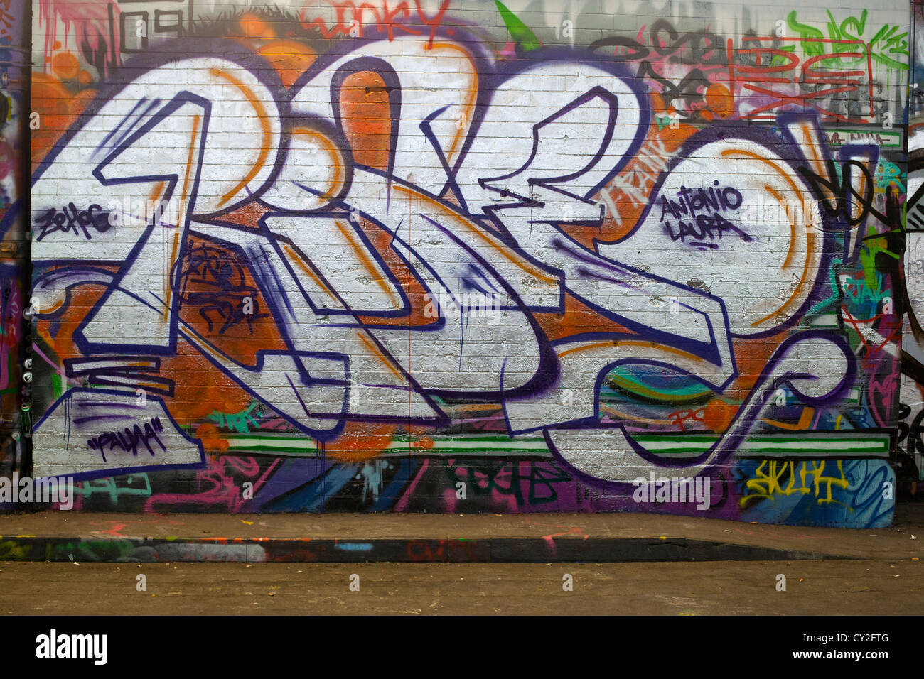 UK Waterloo tunnels Graffiti Stock Photo - Alamy