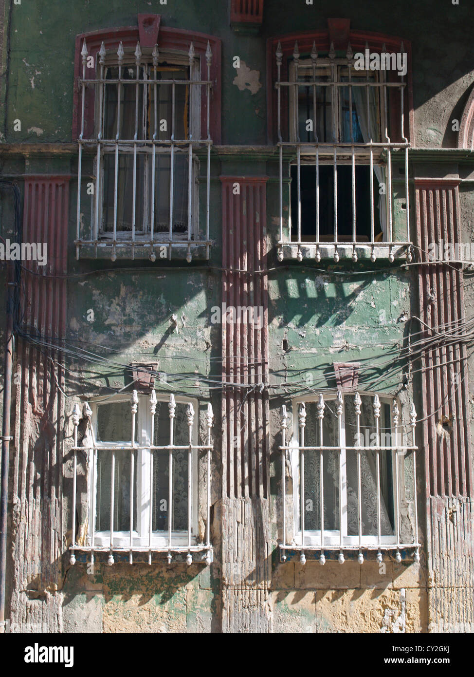 Iron bars over windows hi-res stock photography and images - Alamy