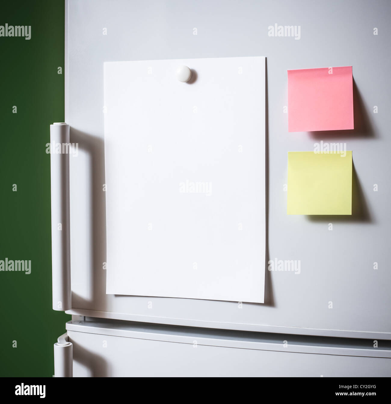 Yellow post paper on hi-res stock photography and images - Alamy