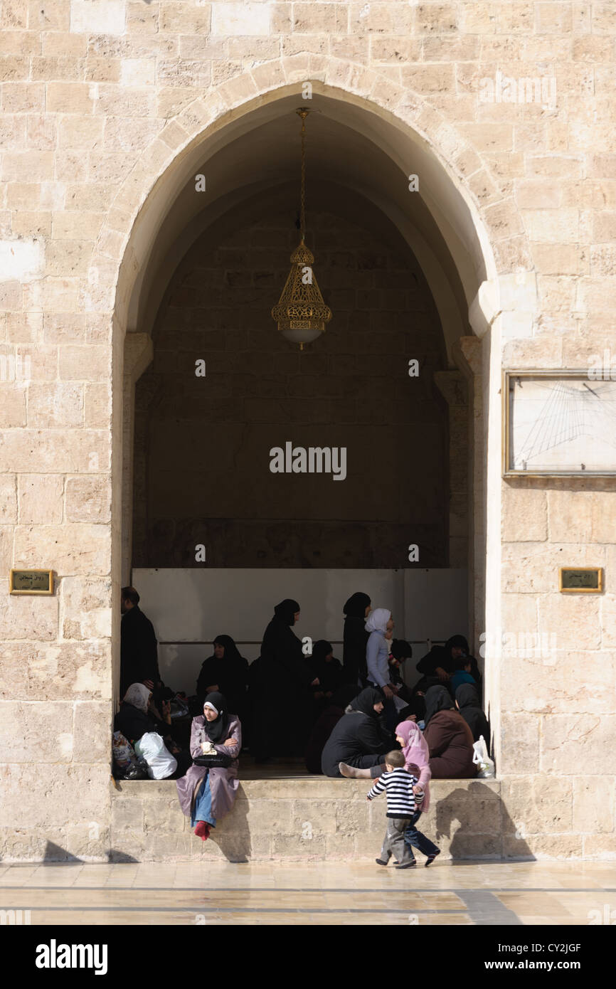 Great mosque of aleppo hi-res stock photography and images - Alamy