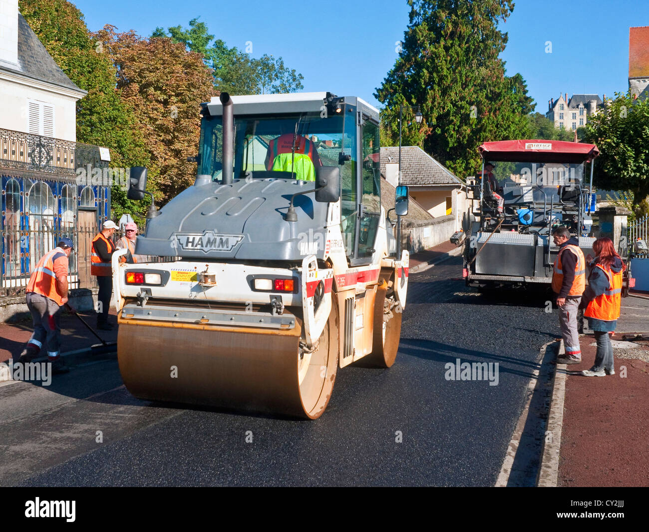 Tarmac road roller hi-res stock photography and images - Alamy