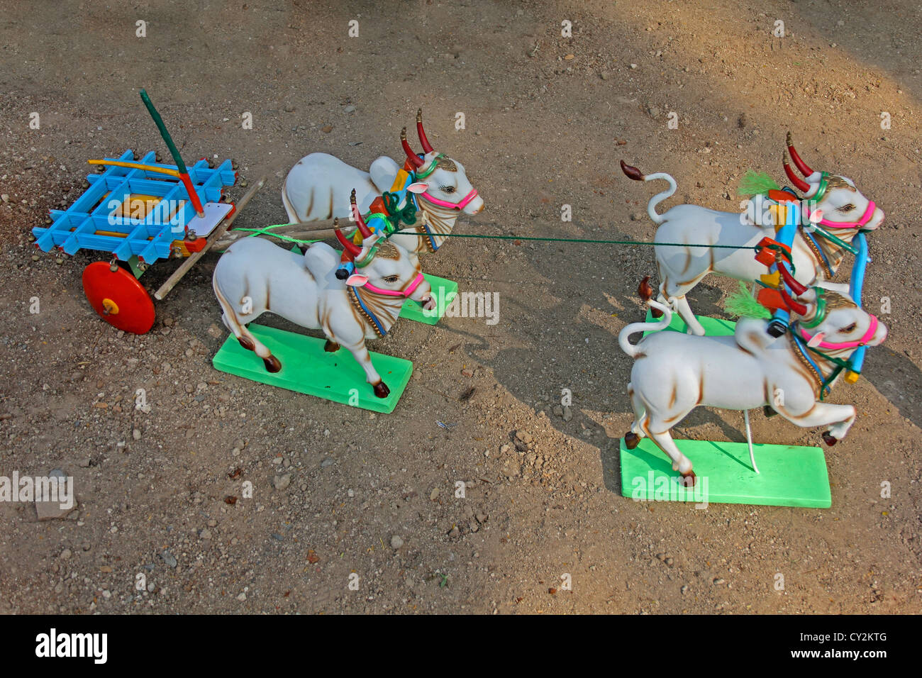 Bull cart india hi-res stock photography and images - Alamy