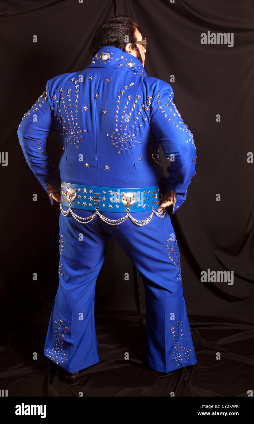 Elvis blue suit hi-res stock photography and images - Alamy