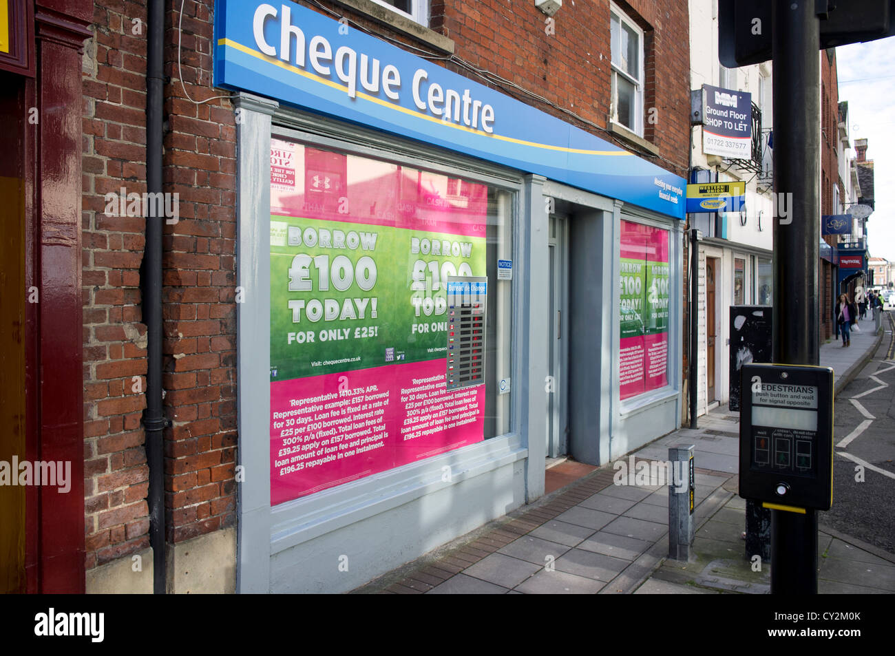 Cheque Centre money lending shop Stock Photo - Alamy