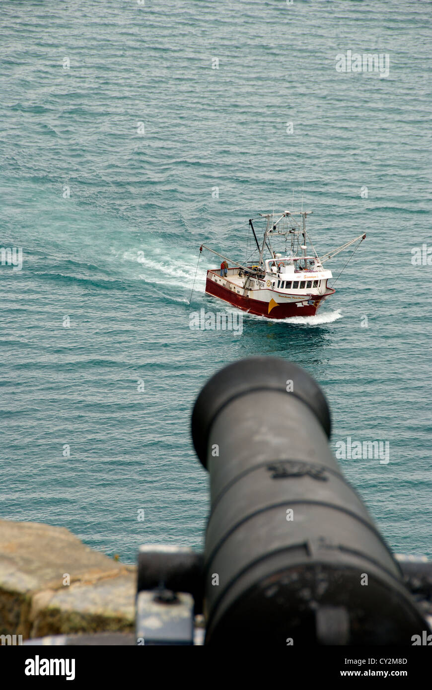 In the line of fire hi-res stock photography and images - Alamy