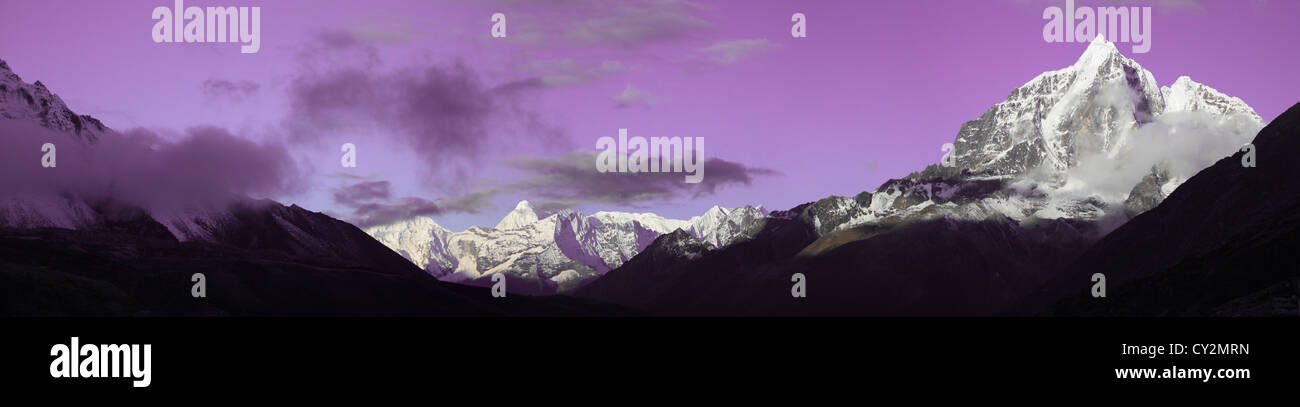 Himalayas of Nepal, view from Chukung village (looking west), peaks ...