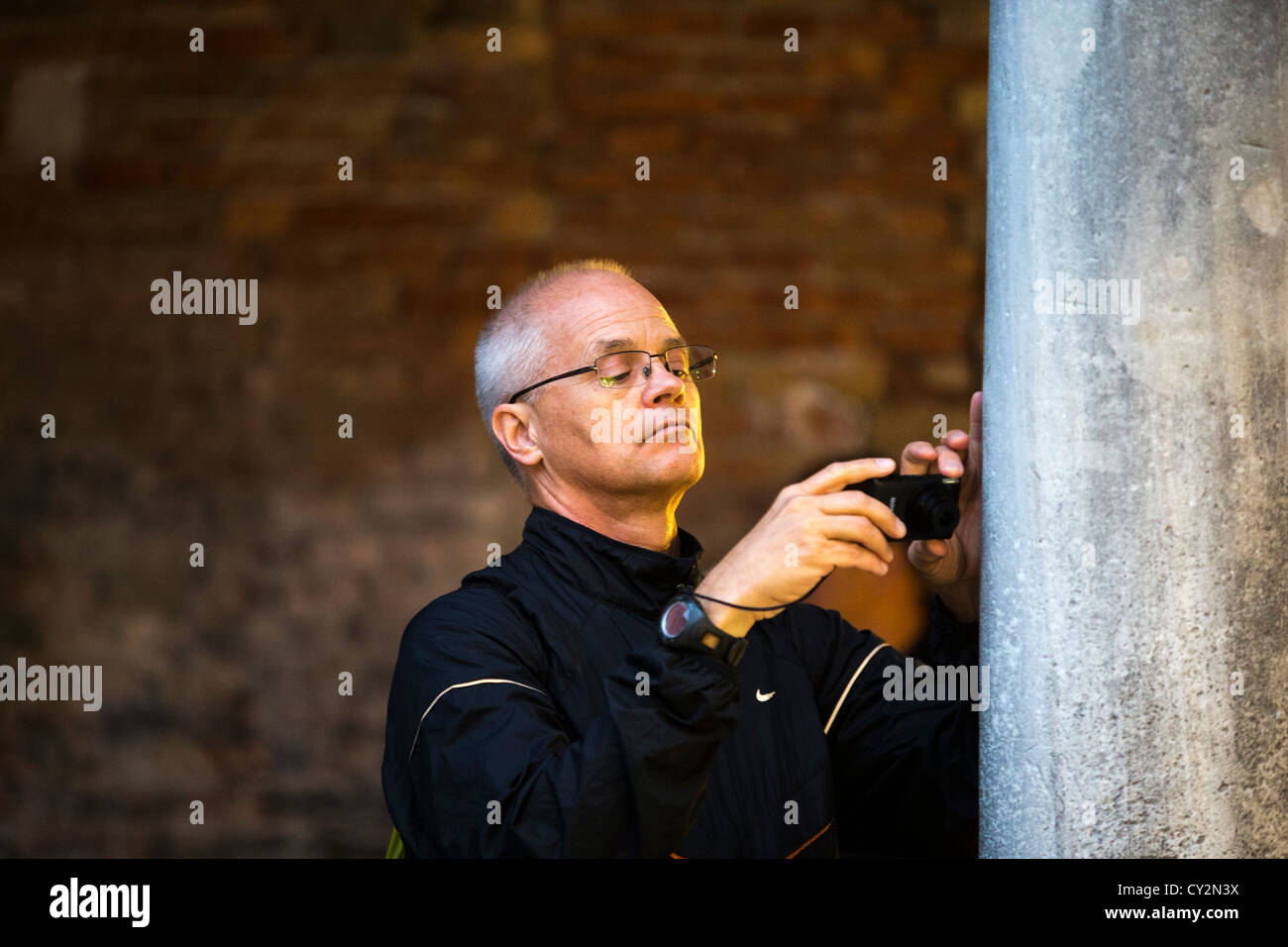 Avoid camera shake hi-res stock photography and images - Alamy