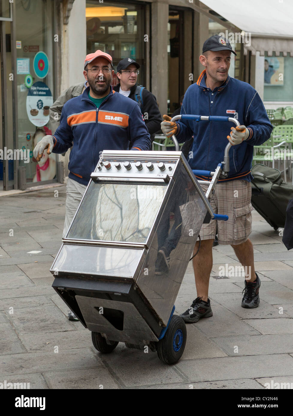 Sack trolley hi-res stock photography and images - Alamy