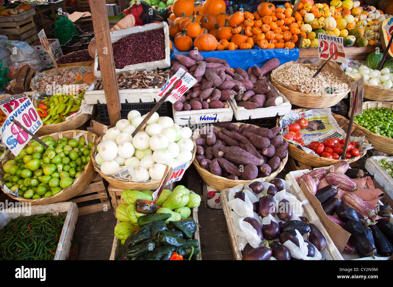Display mexican food stall hi-res stock photography and images - Alamy