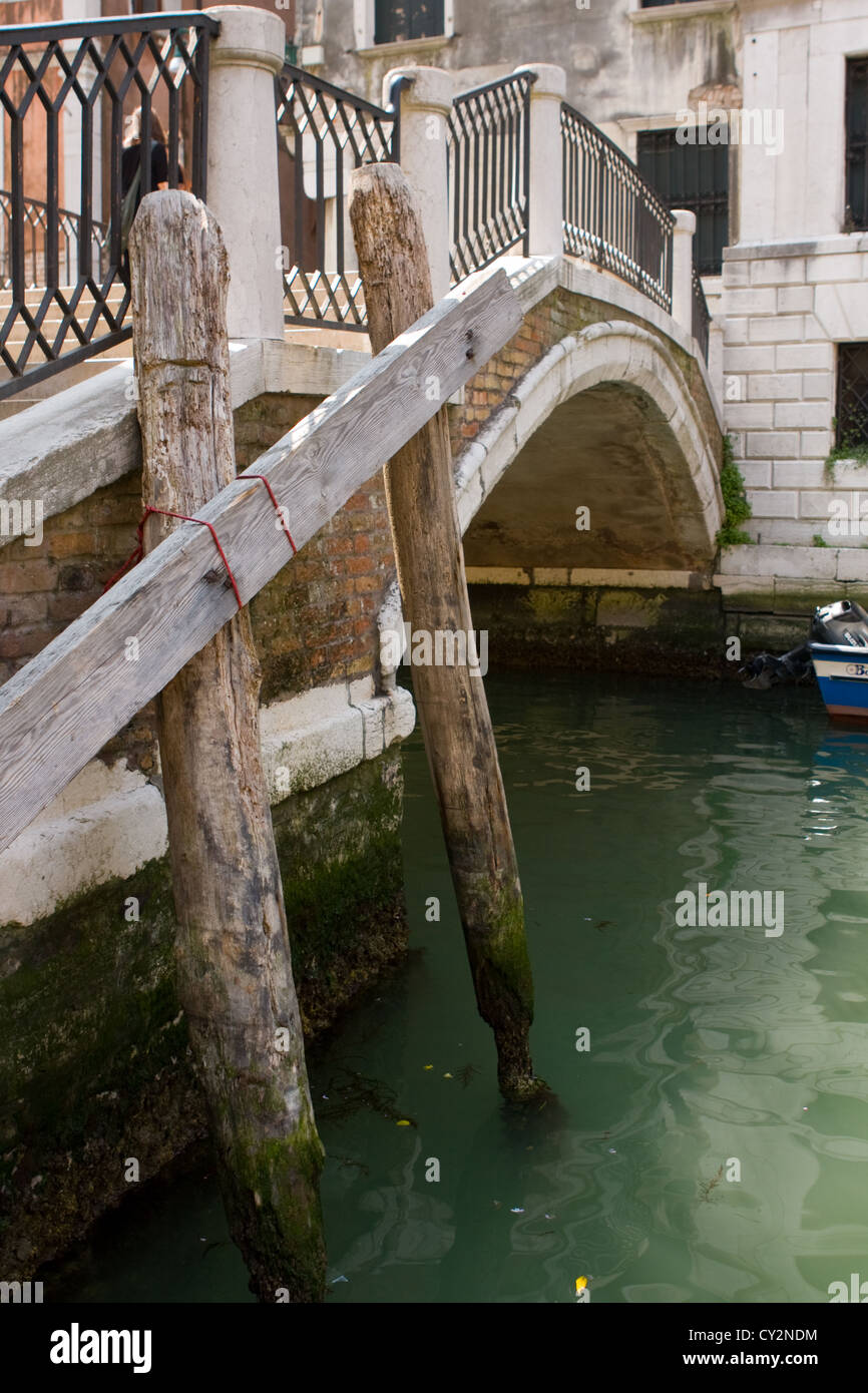 A bridge over a canal in Venice, Italy Stock Photo - Alamy
