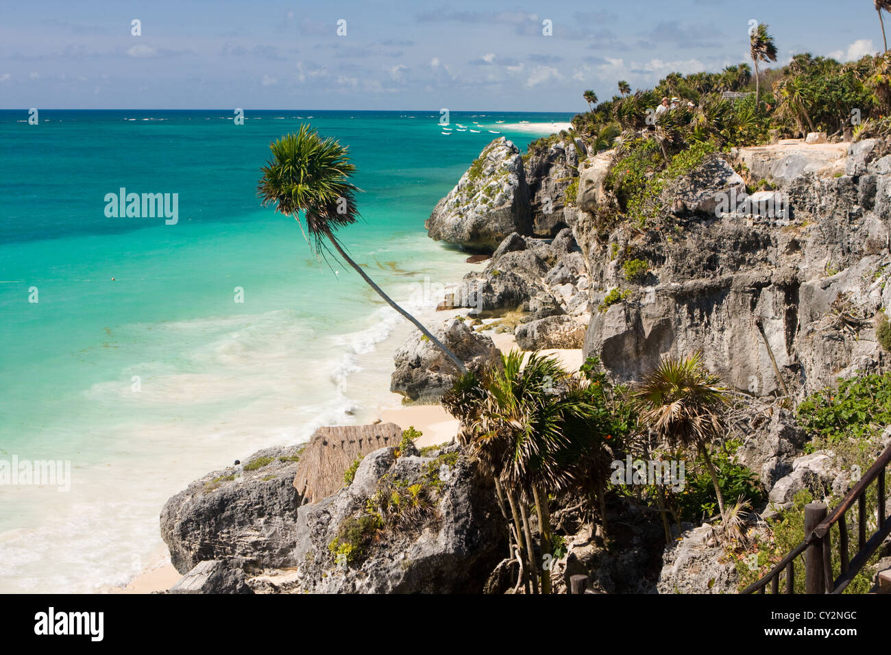 Cliffs and beach at the Mayan ruins, Tulum, Mexico Stock Photo - Alamy