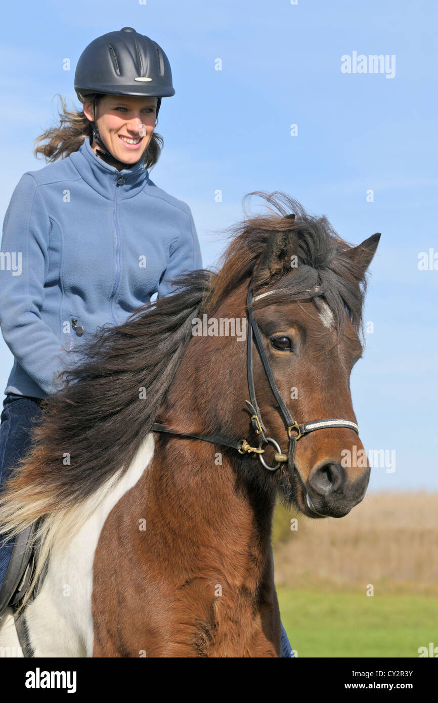 Female rider icelandic horse hi-res stock photography and images - Alamy