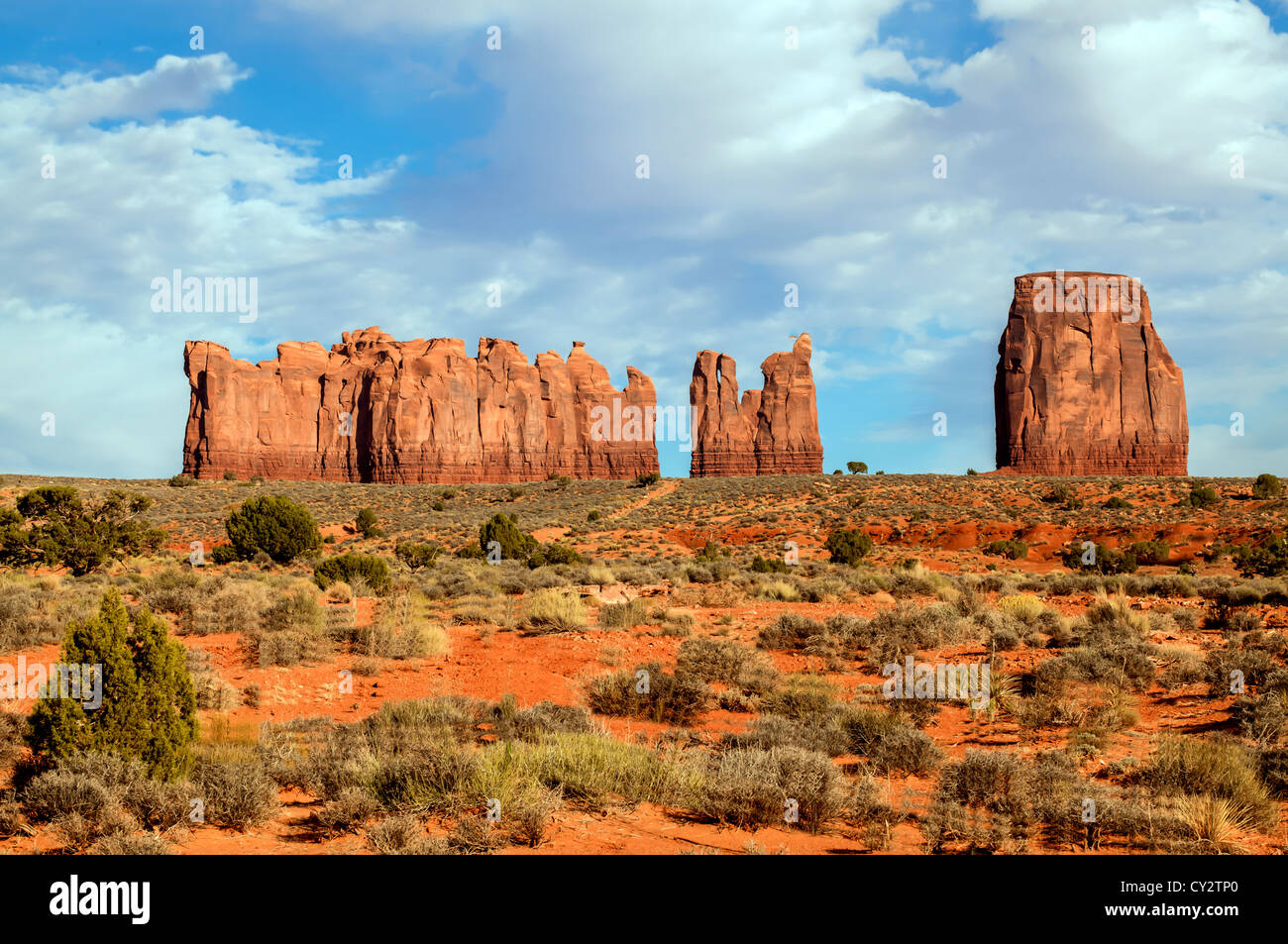 Monument Valley (Navajo: Tsé Biiʼ Ndzisgaii, meaning valley of the ...