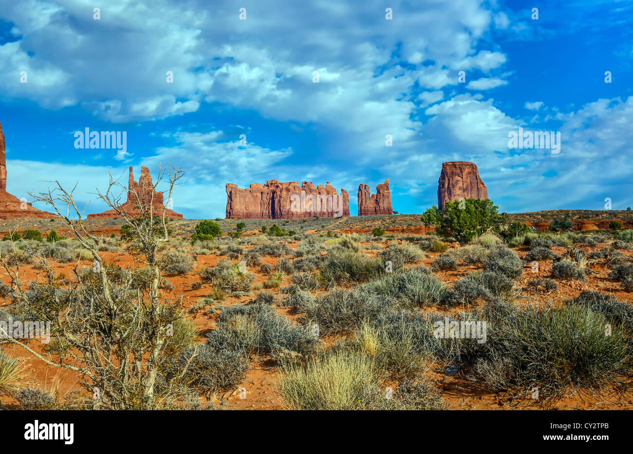 Monument Valley (Navajo: Tsé Biiʼ Ndzisgaii, meaning valley of the ...