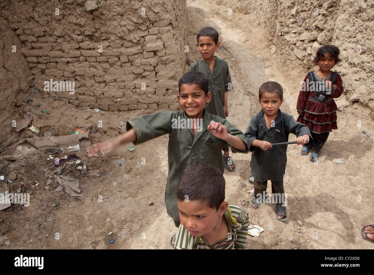 Afghan children playing in a slum in Kabul Stock Photo - Alamy