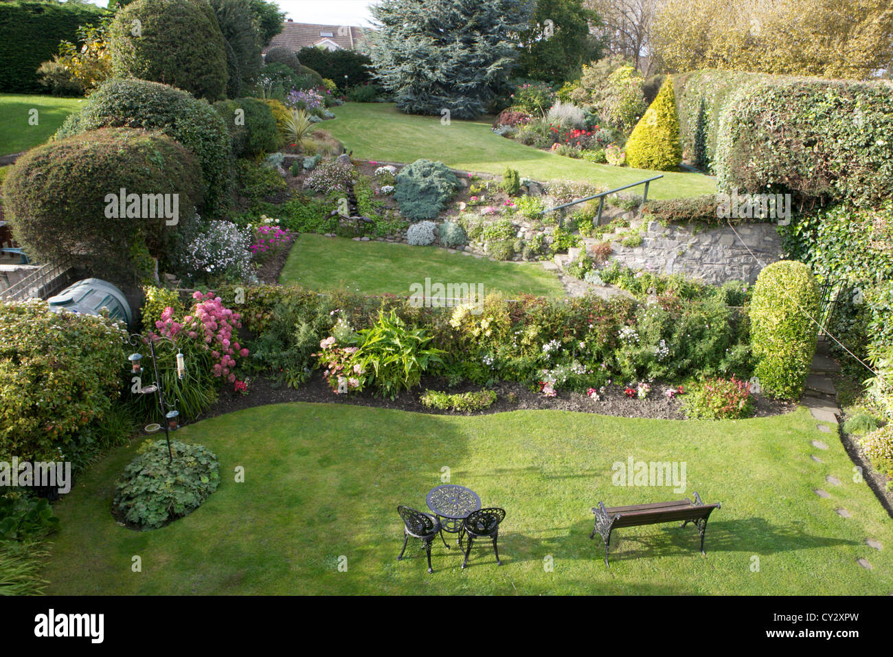 A landscaped back garden of a residential home Stock Photo - Alamy