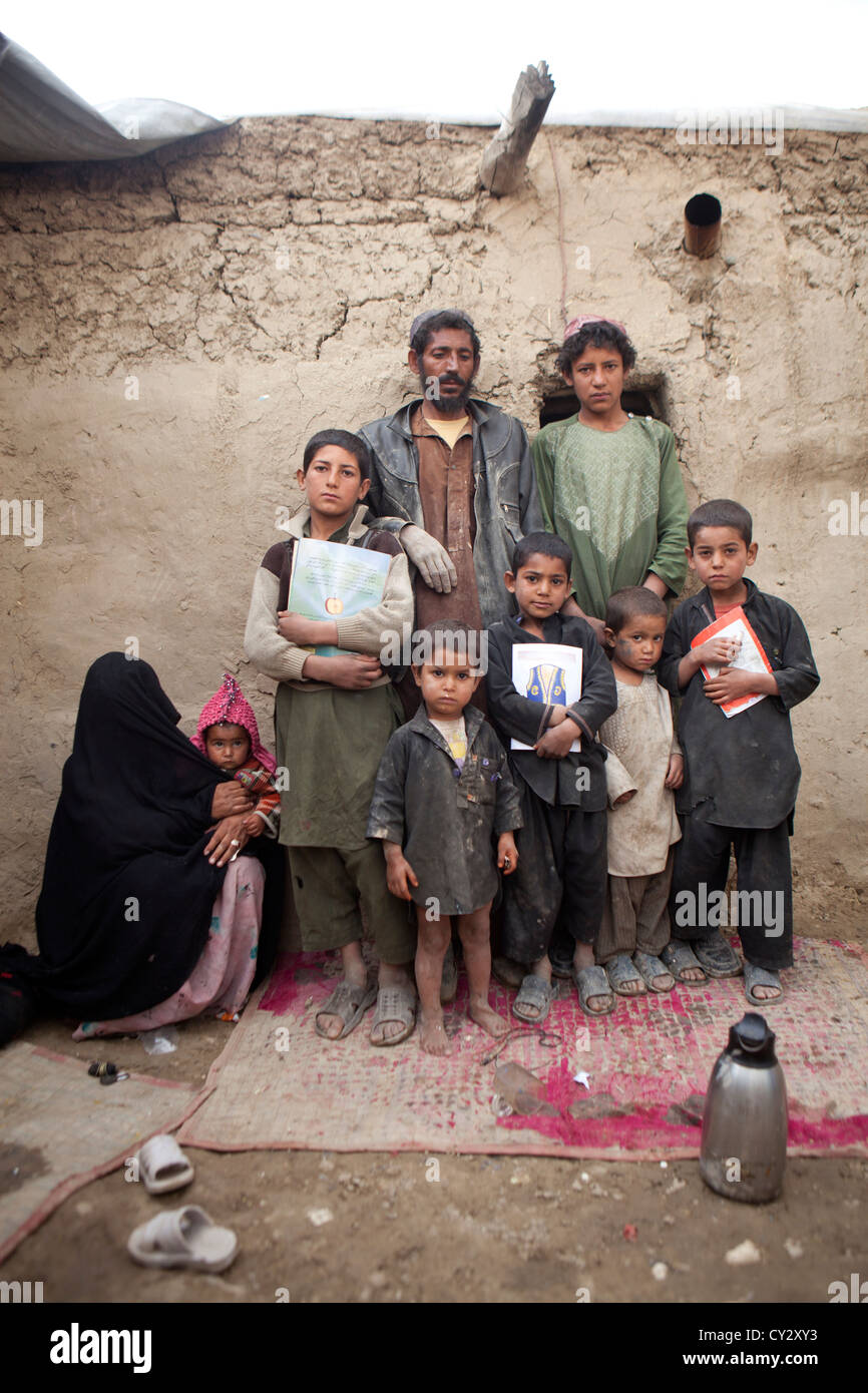 Afghan family living as displaced people in a slum in kabul Stock Photo ...