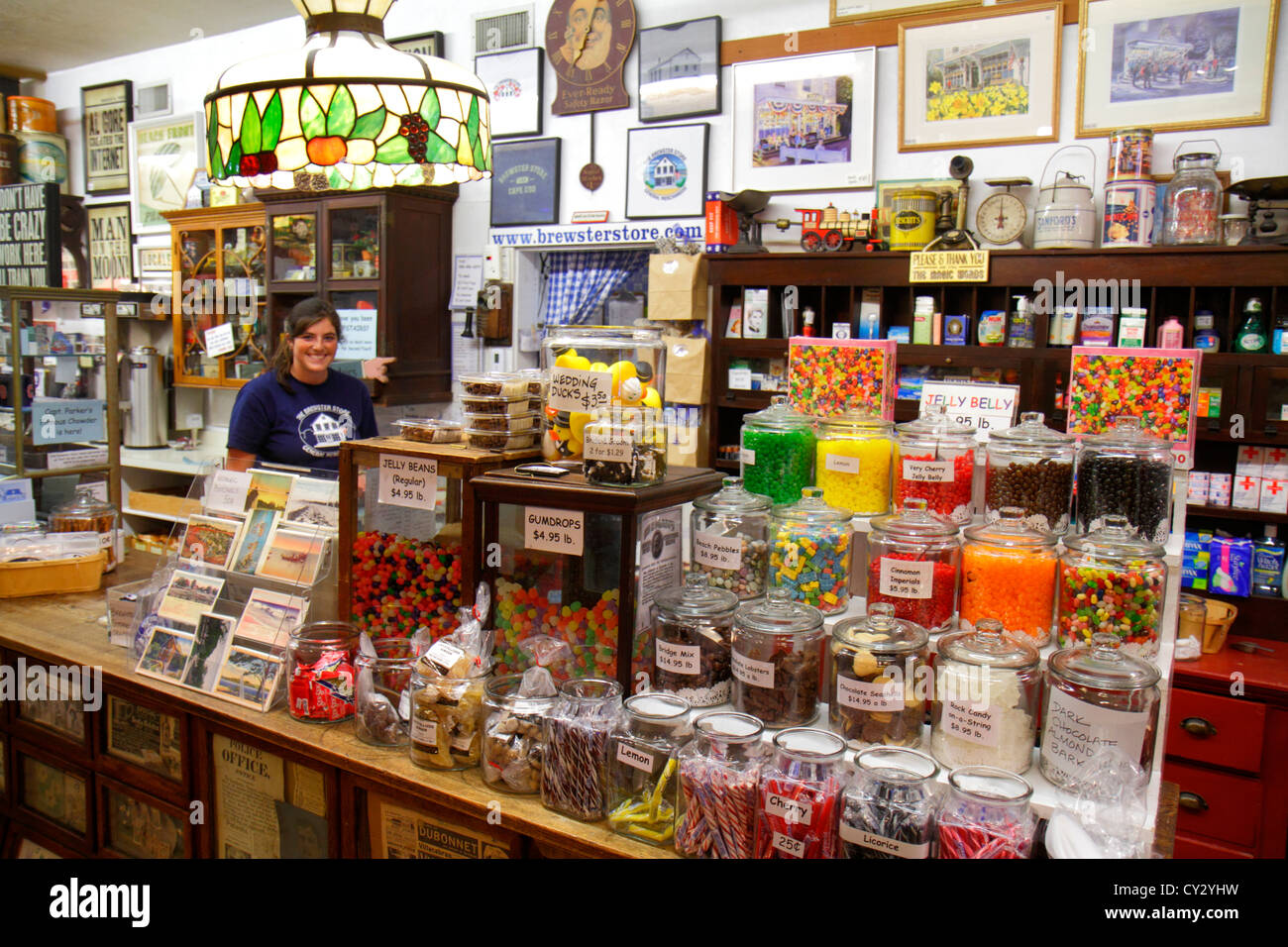 General store interior hi-res stock photography and images - Alamy