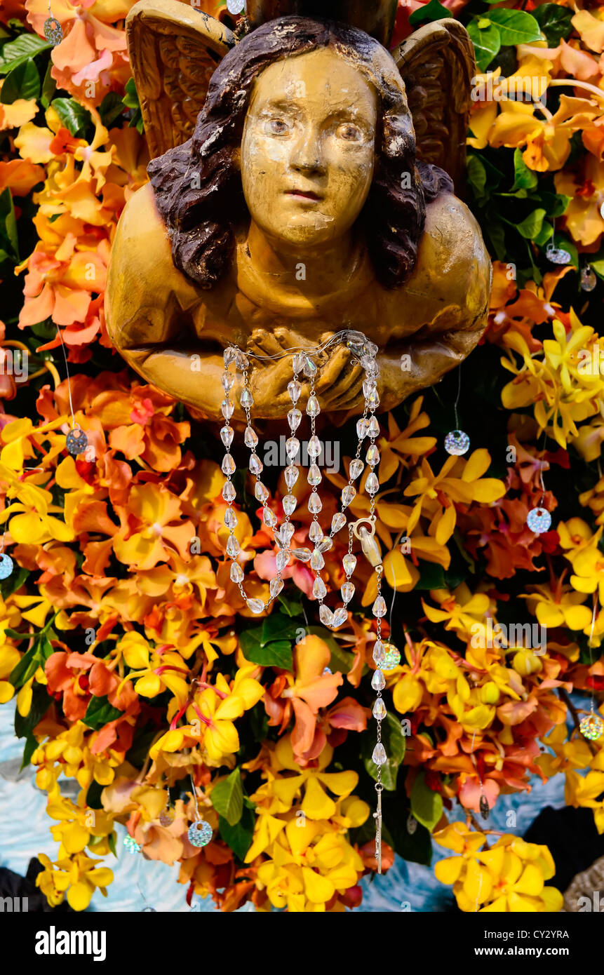 Flying cherub hi-res stock photography and images - Alamy