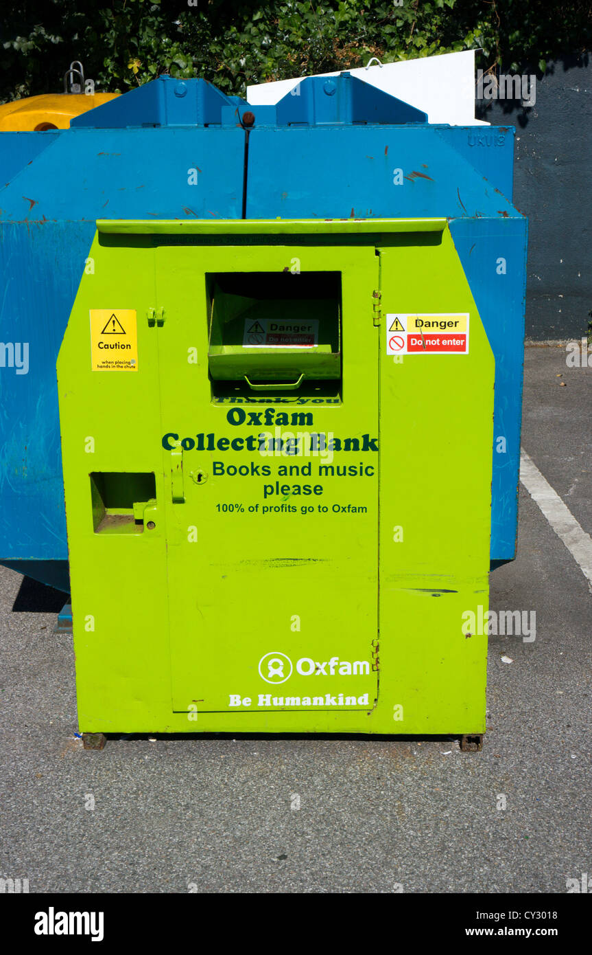 Bin chutes hi-res stock photography and images - Alamy