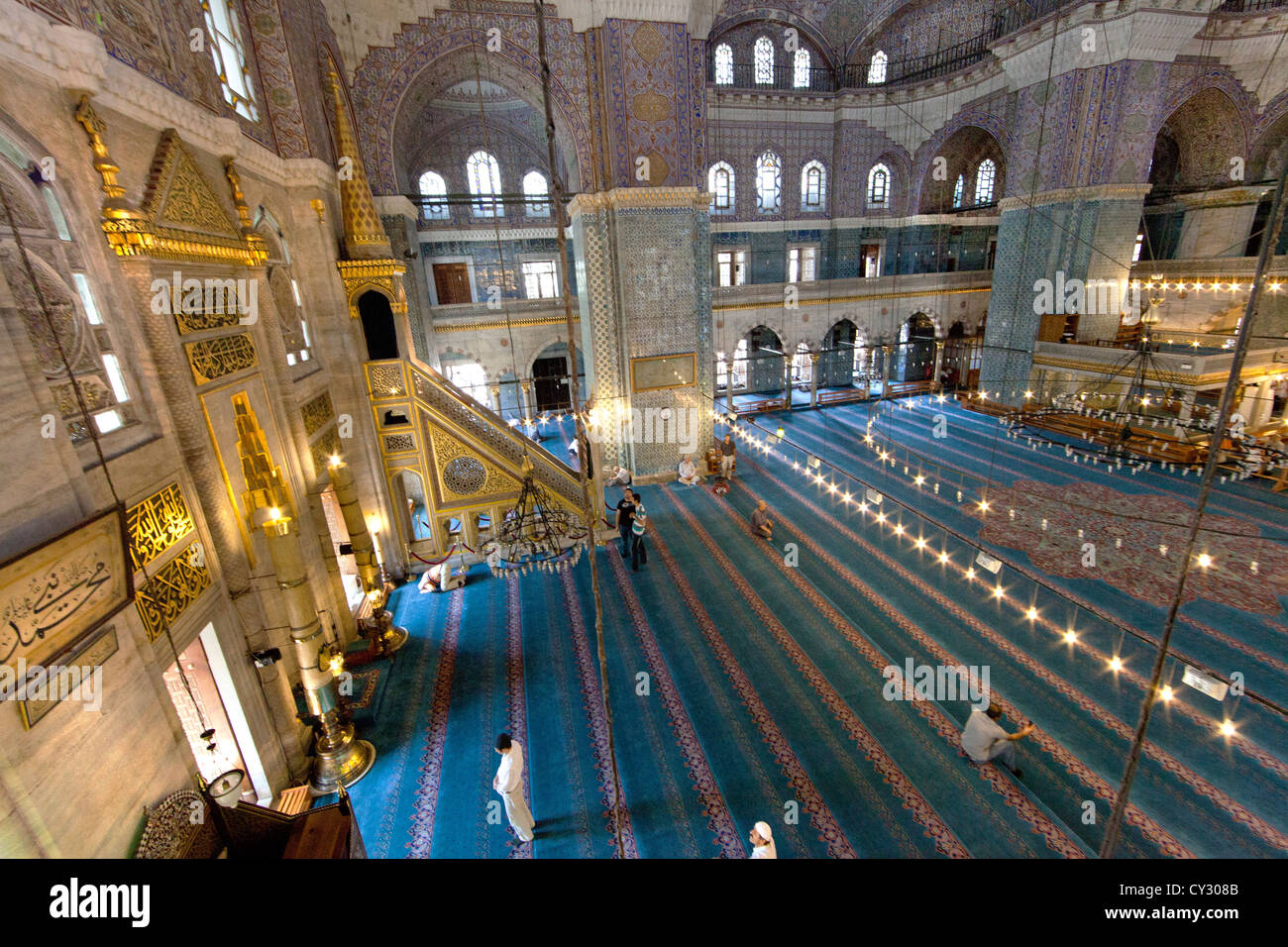 Blue mosque istanbul tiles hi-res stock photography and images - Alamy