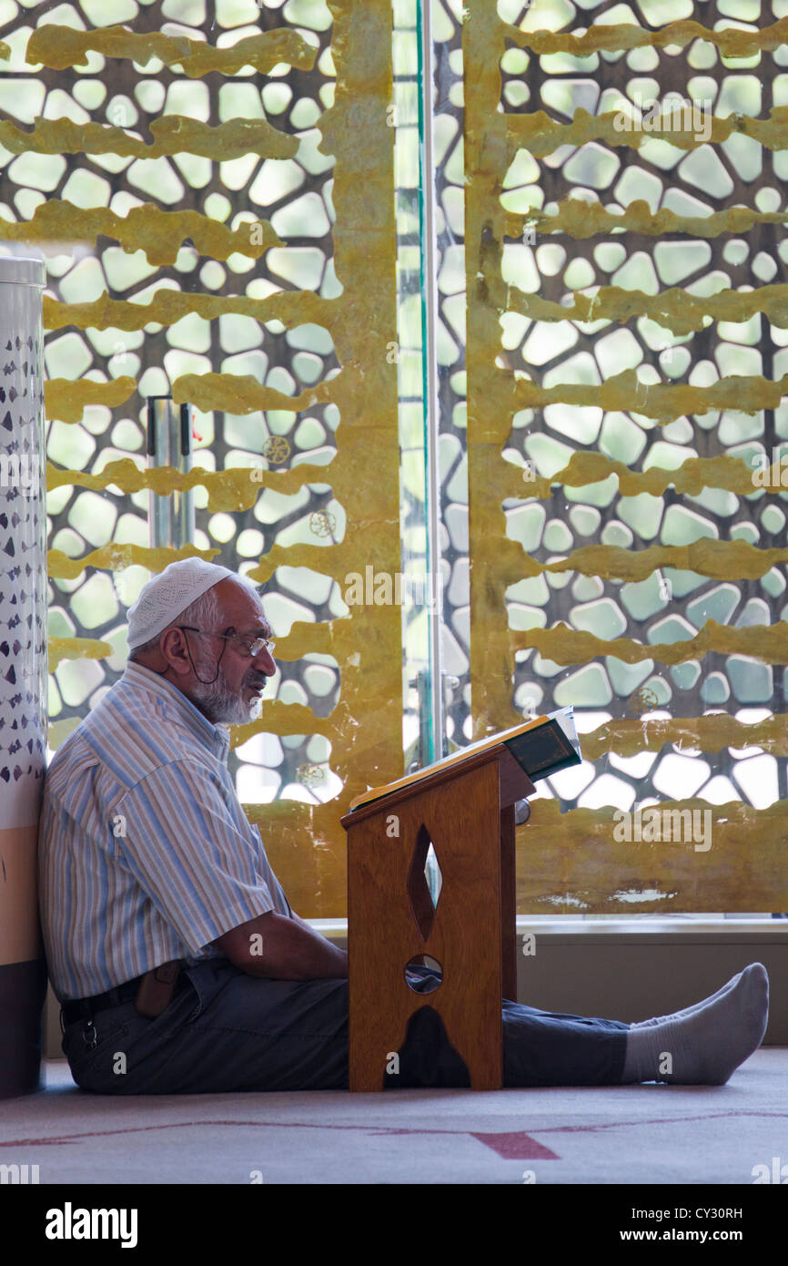 Sakirin hi-res stock photography and images - Alamy