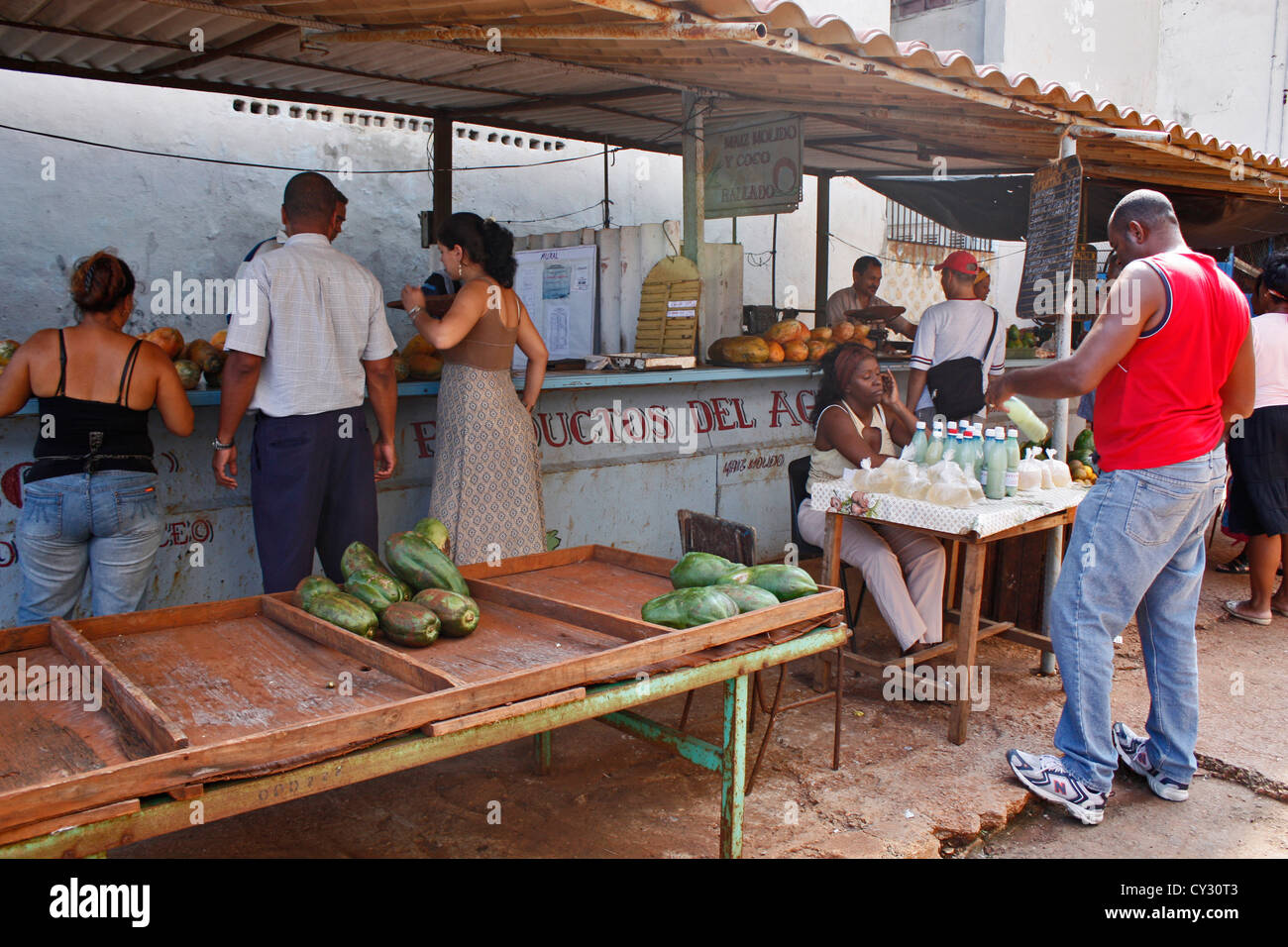 street market in havana cuba Stock Photo - Alamy