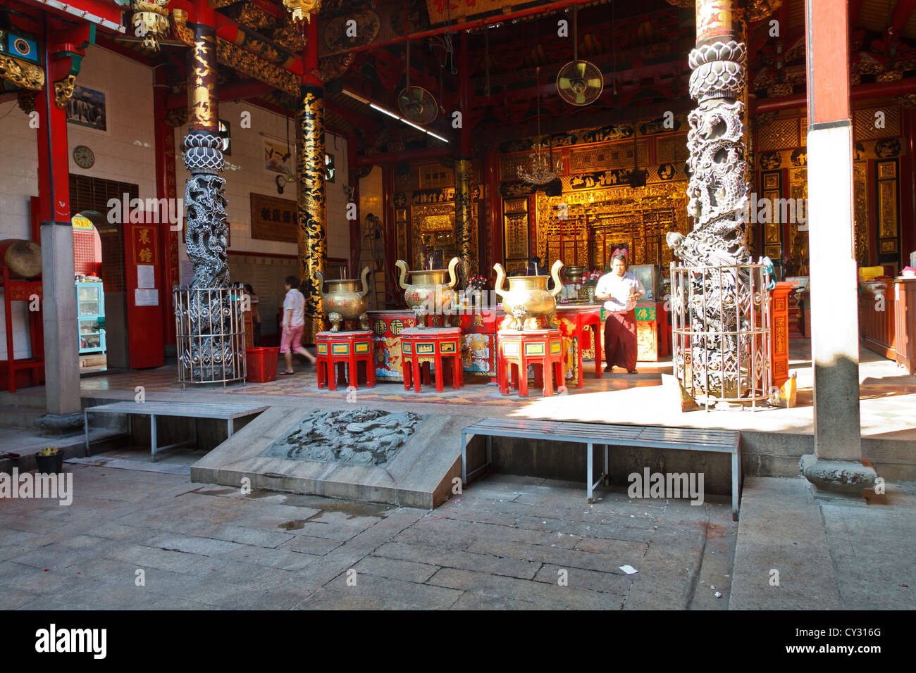 Altar in Chauk Htat Gyi Pagoda in Rangoon, Myanmar Stock Photo - Alamy
