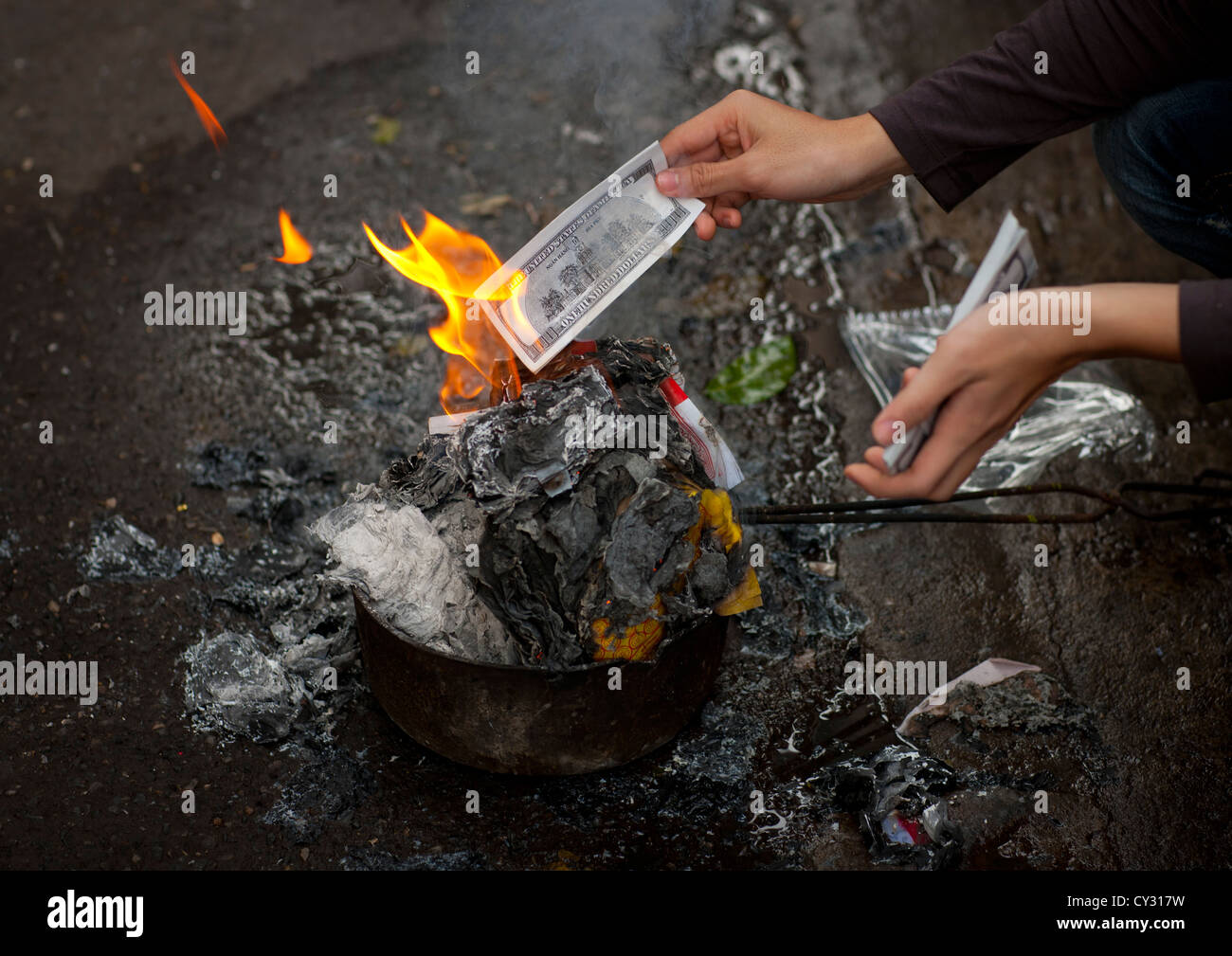 Vietnam tet offering hi-res stock photography and images - Alamy