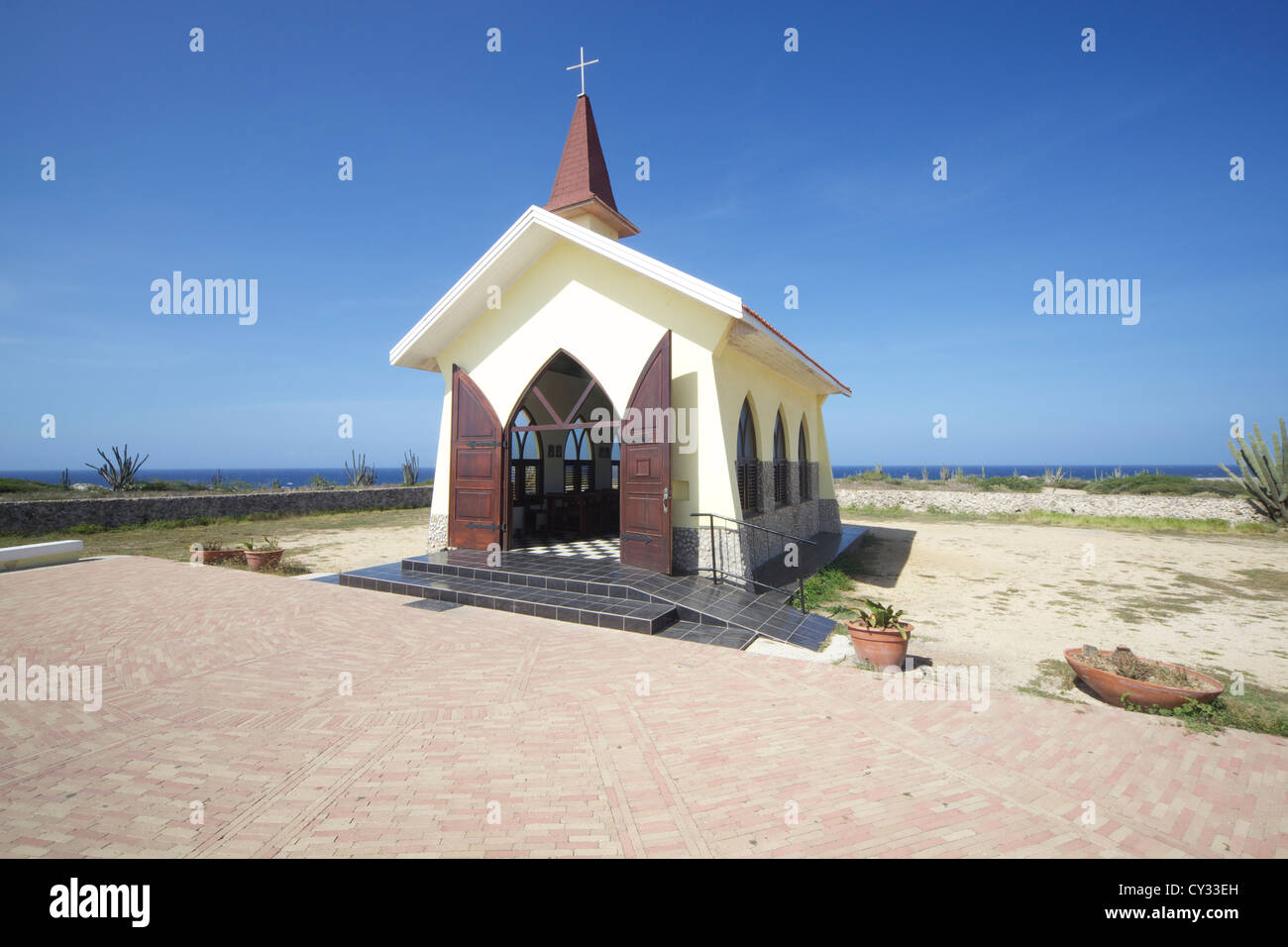 Small Catholic chapel in Aruba overlooking the Caribbean sea Stock ...
