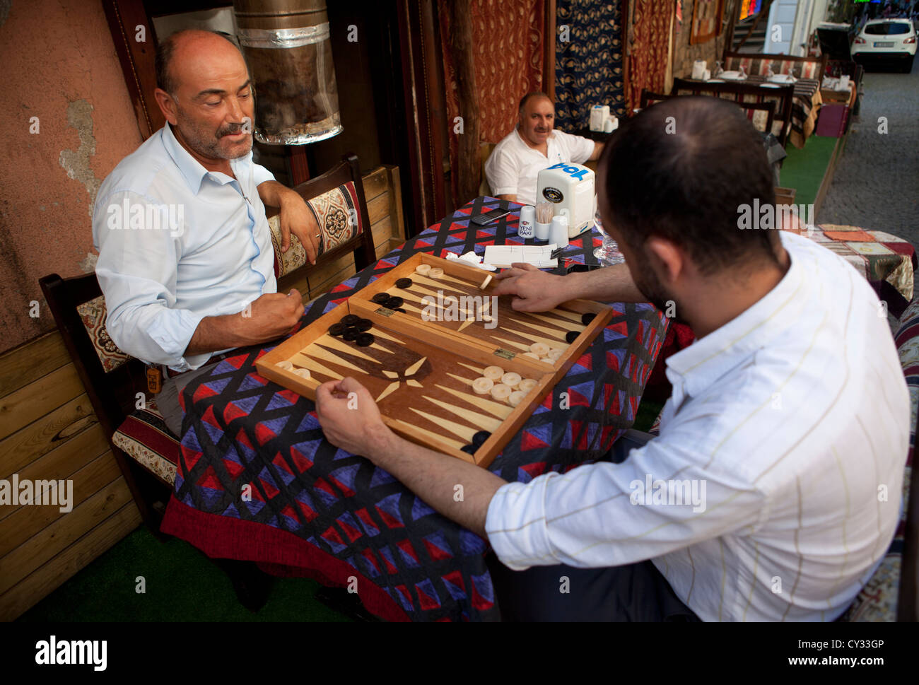 Turkish men playing backgammon hi-res stock photography and images - Alamy