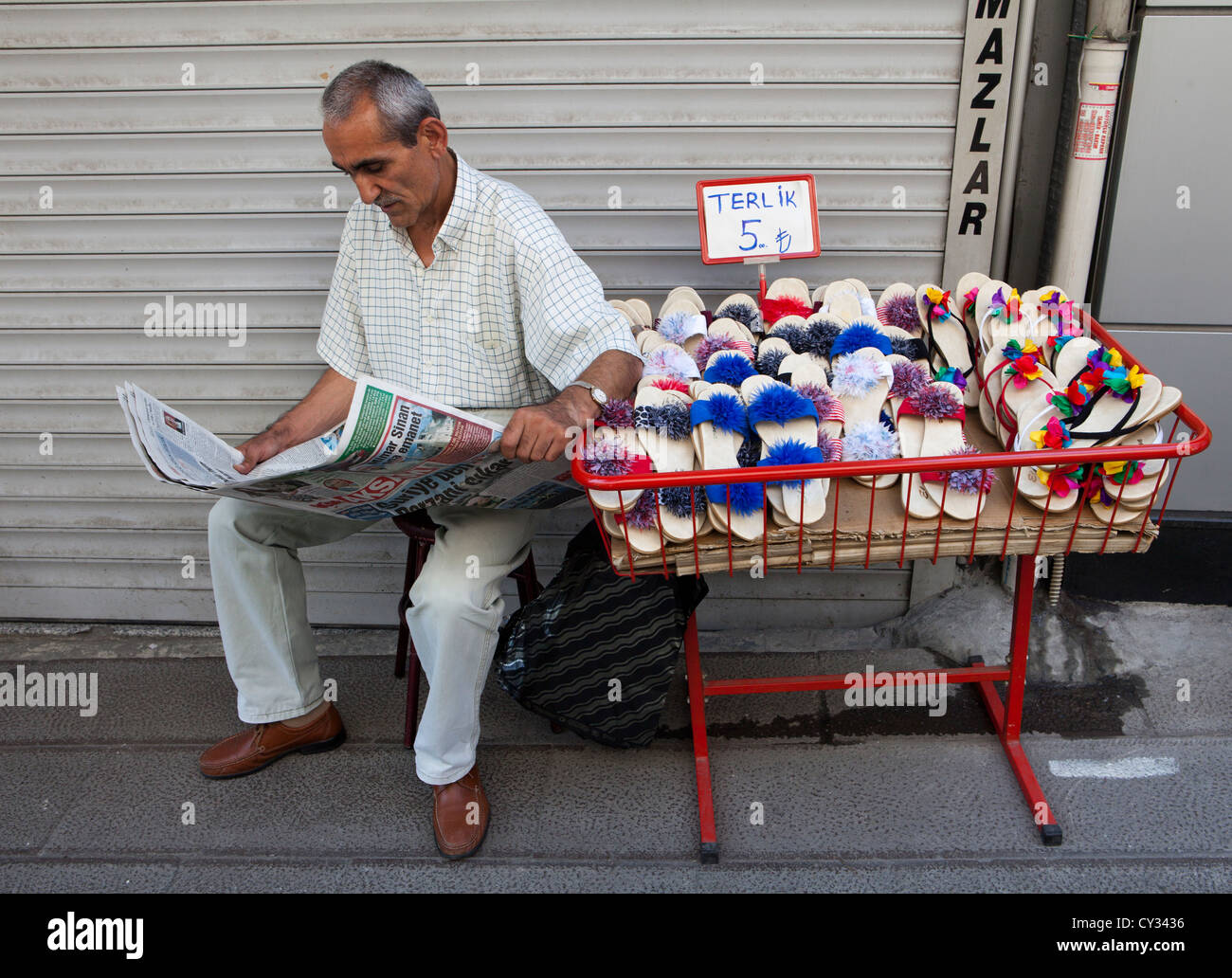 Istanbul newspaper hi-res stock photography and images - Alamy
