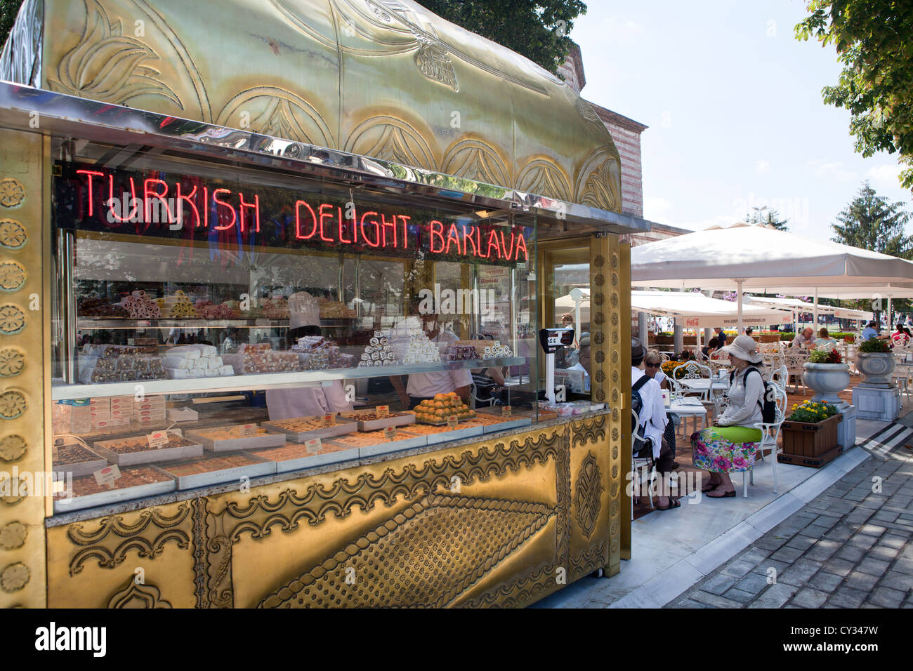 Istanbul covered marketplace hi-res stock photography and images - Alamy