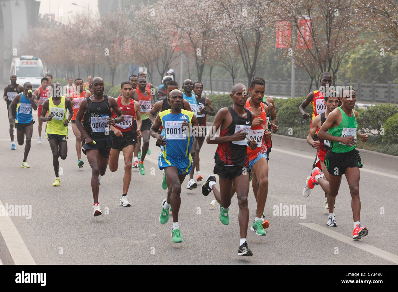 Marathon running africa hi-res stock photography and images - Alamy