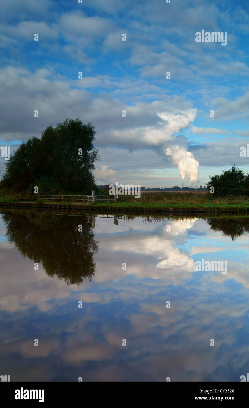 Eggborough power station hi-res stock photography and images - Alamy