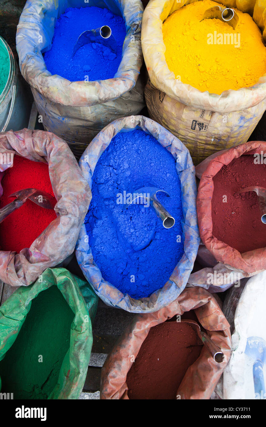 colour powder, istanbul Stock Photo - Alamy