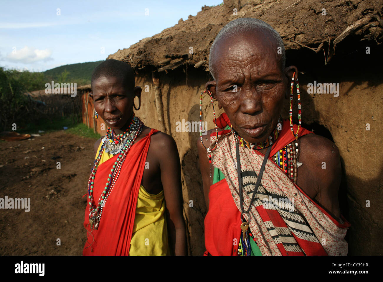Maasai family hi-res stock photography and images - Alamy