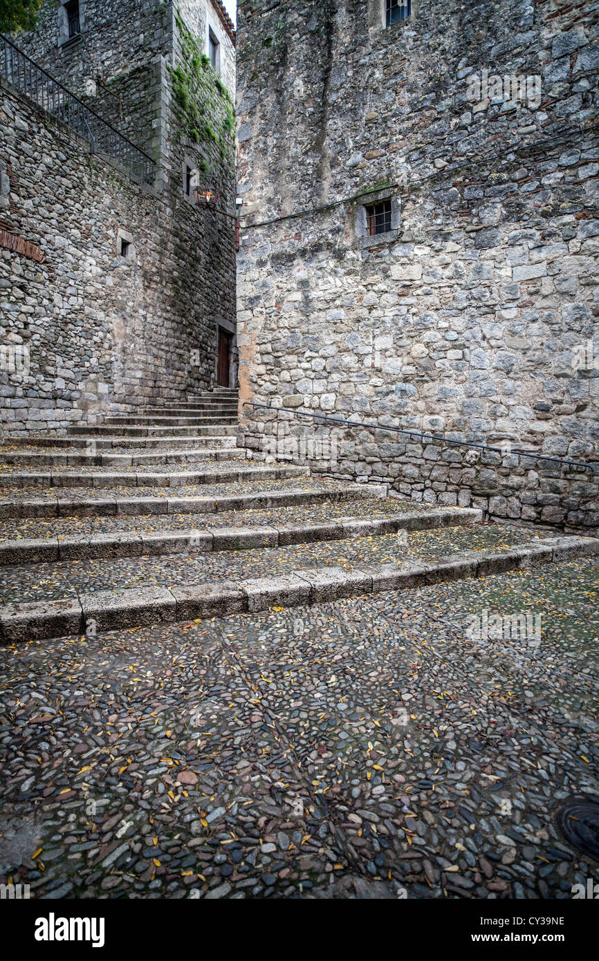 girona,catalonia,spain.ancient street in barri vell Stock Photo - Alamy