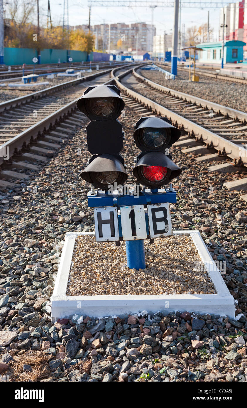 Traffic light shows red hi-res stock photography and images - Alamy