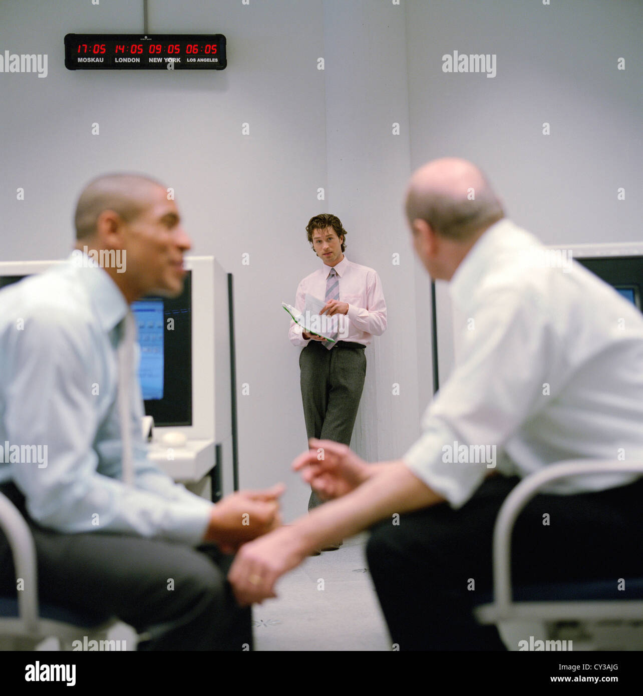Business data center hi-res stock photography and images - Alamy