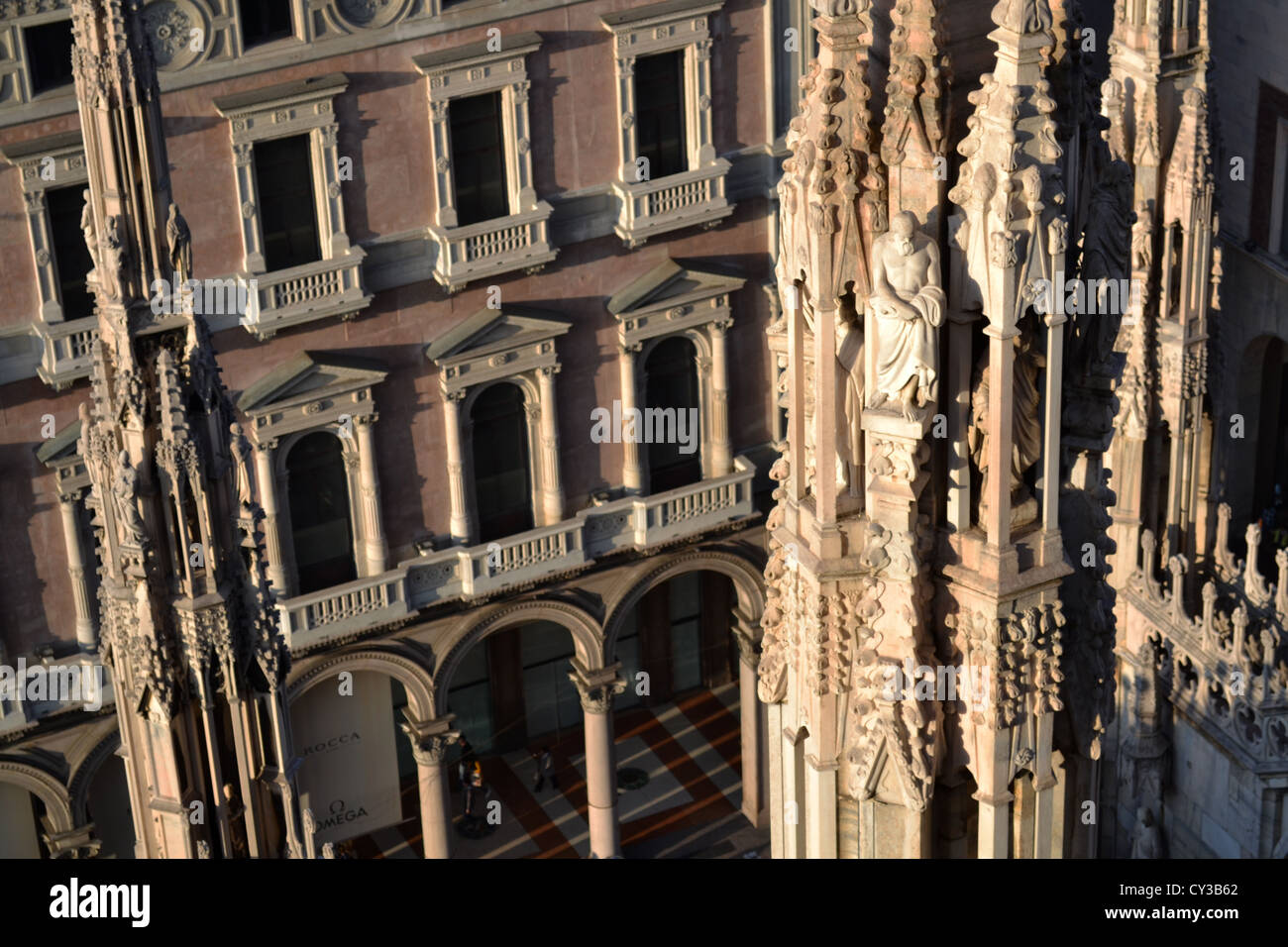 Old milan streets hi-res stock photography and images - Alamy