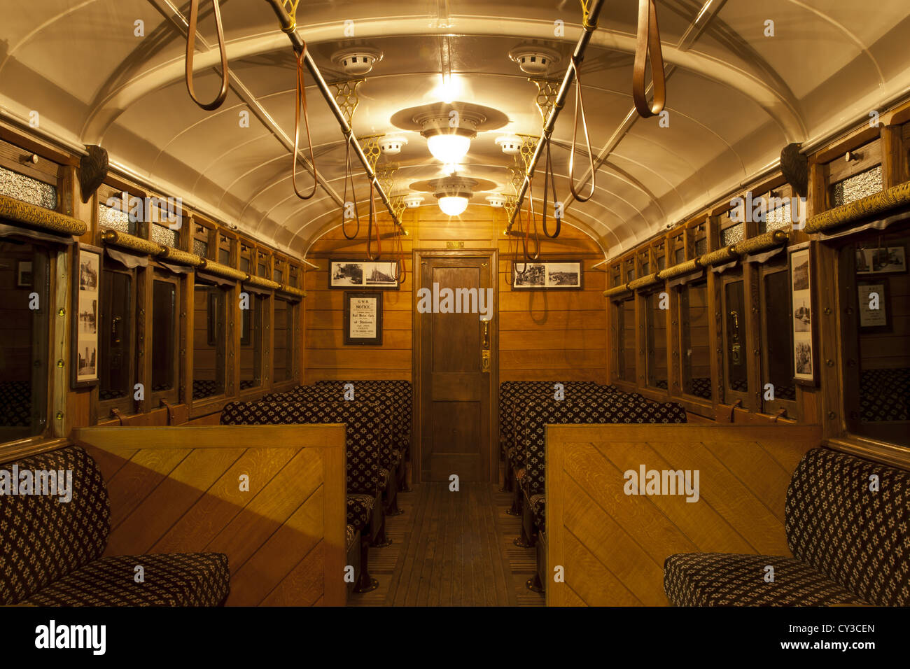 Inside The 1908 GWR Steam Railmotor No.93 Stock Photo - Alamy