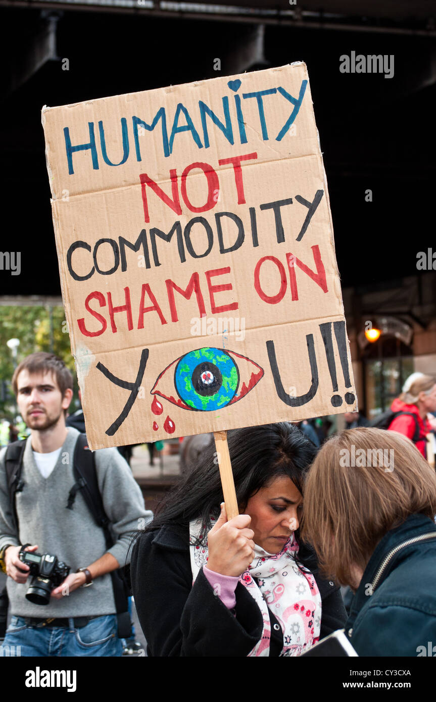 Placard protest hi-res stock photography and images - Alamy