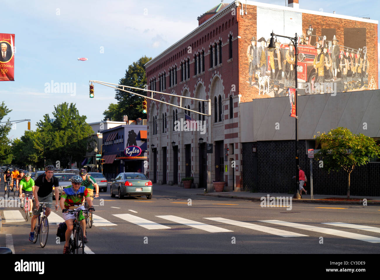 Boston inman square hi-res stock photography and images - Alamy
