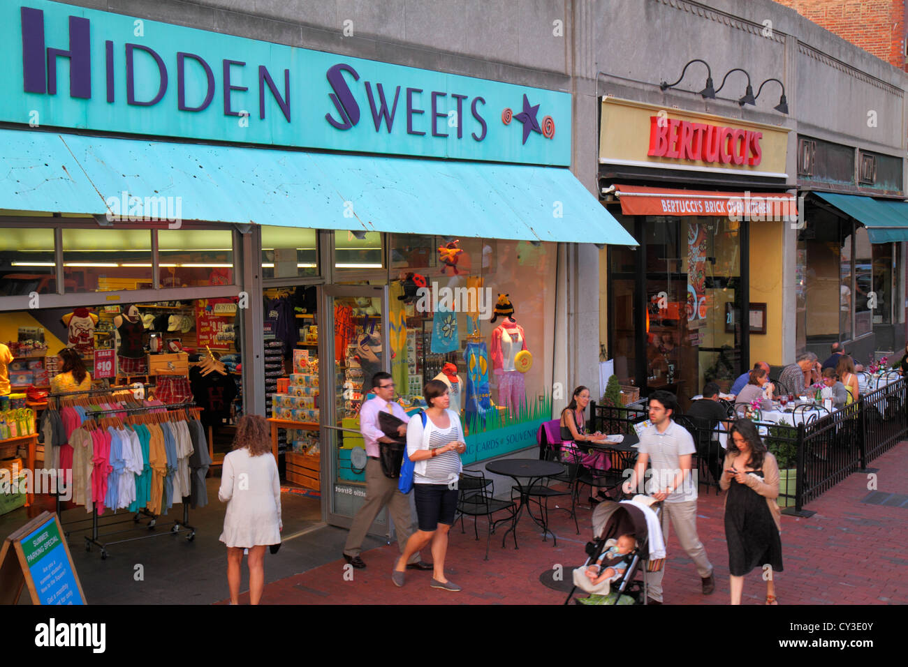 Cambridge Massachusetts,Boston Harvard Square,businesses,district ...